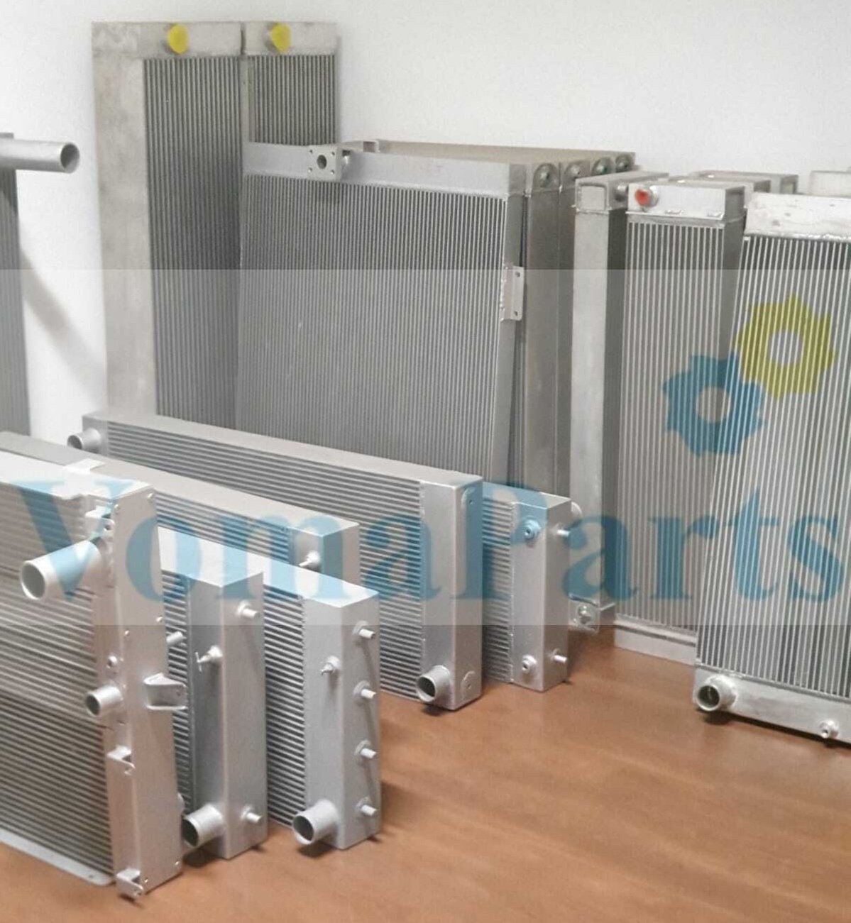 New Aftermarket Komatsu Radiators - We Ship Worldwide ! | VomaParts