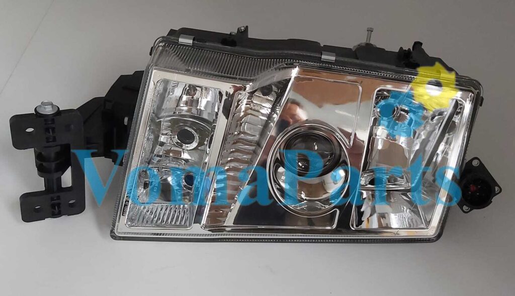 Volvo 20713713 - Head Lamp | VomaParts